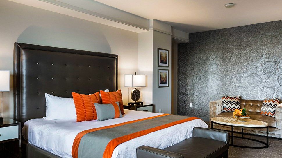 Deluxe King Hotel Rooms in Oklahoma City – Colcord Hotel